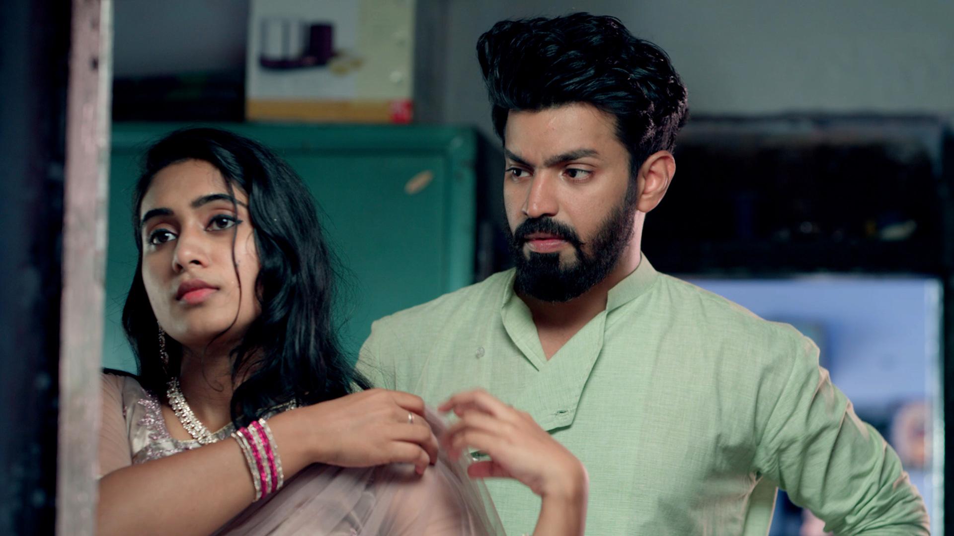 Watch Emoji web series episode 2 in HD Quality on aha